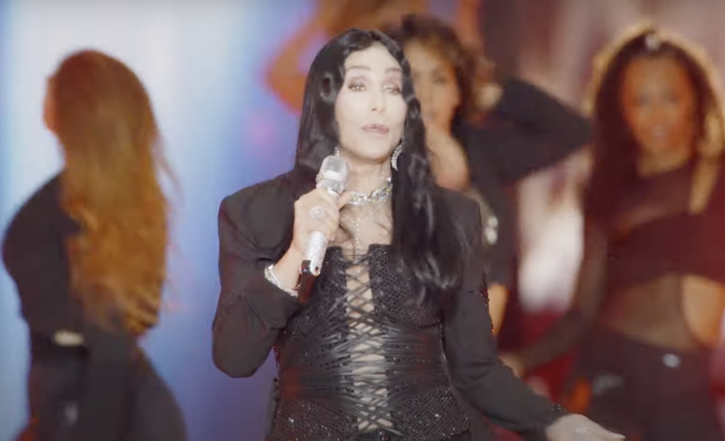 Victoria's Secret Fashion Show 2024 A Whole Lotta Lisa! - Mainasty ...